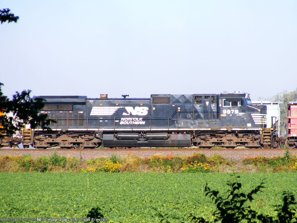 NS 9879